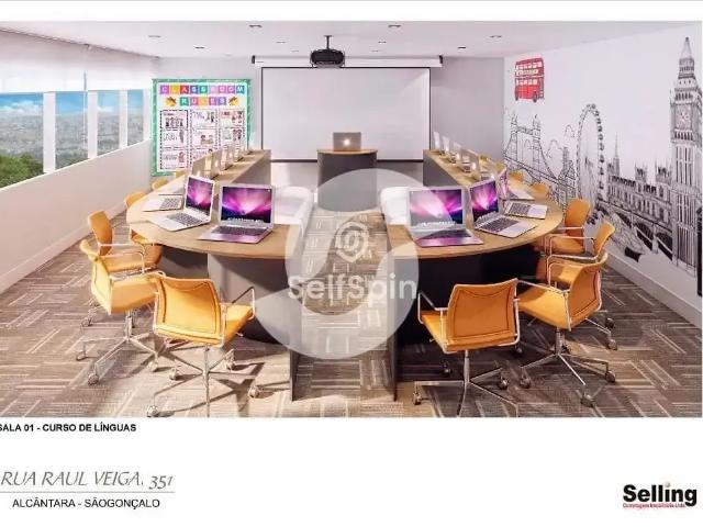 Conj. Comercial / Sala para Locação em São Gonçalo/RJ Amendoeira