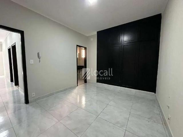 Conj. Comercial / Sala para Locação em São José do Rio Preto/SP Centro