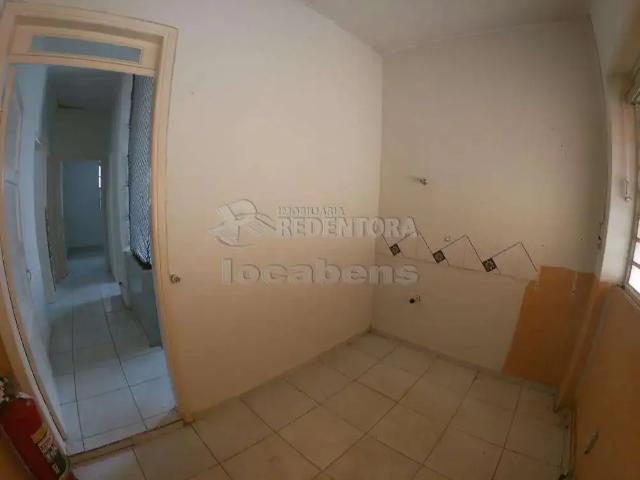 Conj. Comercial / Sala para Locação em São José do Rio Preto/SP Centro 5 Quartos