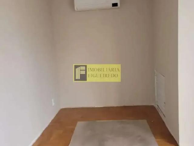 Conj. Comercial / Sala para Locação em São José do Rio Preto/SP Centro