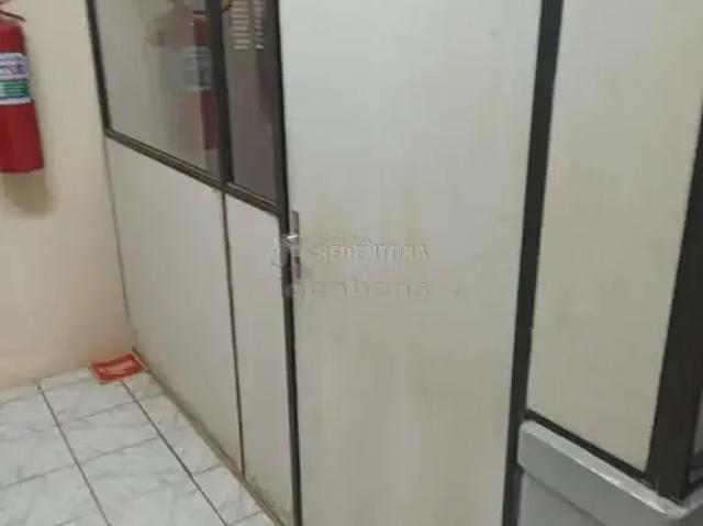 Conj. Comercial / Sala para Locação em São José do Rio Preto/SP Centro