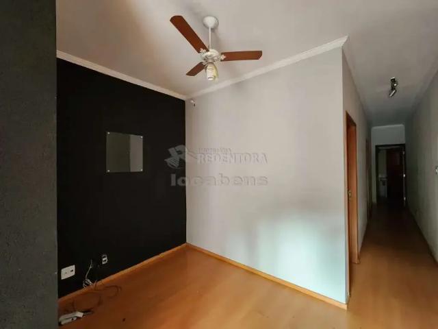 Conj. Comercial / Sala para Locação em São José do Rio Preto/SP Centro 2 Quartos