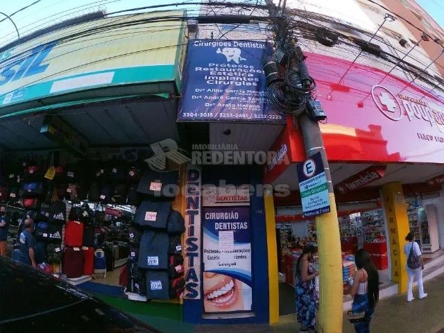 Conj. Comercial / Sala para Locação em São José do Rio Preto/SP Centro 2 Quartos