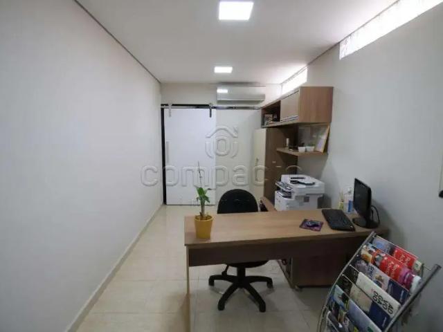 Conj. Comercial / Sala para Locação em São José do Rio Preto/SP Conjunto Habitacional São Deocleciano