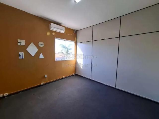 Conj. Comercial / Sala para Locação em São José do Rio Preto/SP Universitário