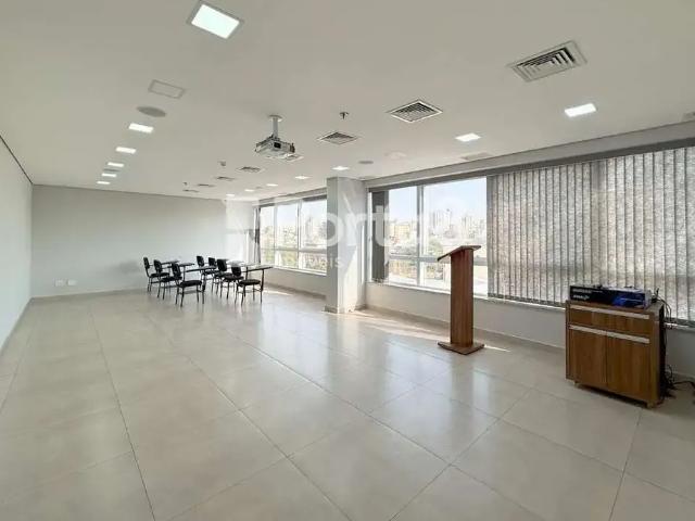 Conj. Comercial / Sala para Locação em São José do Rio Preto/SP Vila São José
