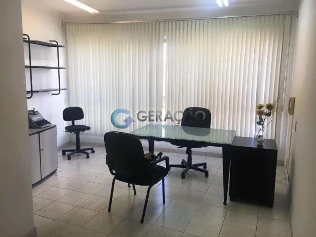 Conj. Comercial / Sala para Locação em São José dos Campos/SP Centro