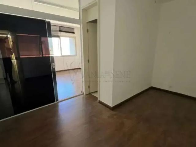 Conj. Comercial / Sala para Locação em São José dos Campos/SP Centro
