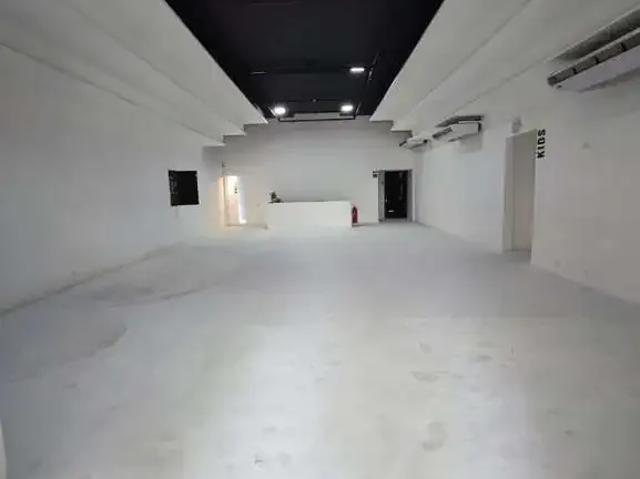 Conj. Comercial / Sala para Locação em São José dos Campos/SP Centro