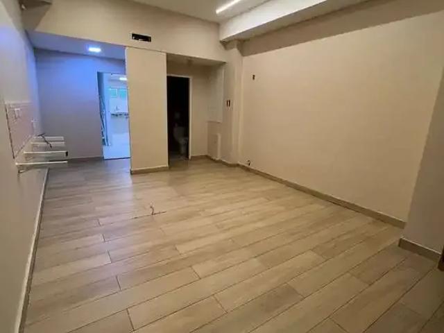 Conj. Comercial / Sala para Locação em São José dos Campos/SP Centro
