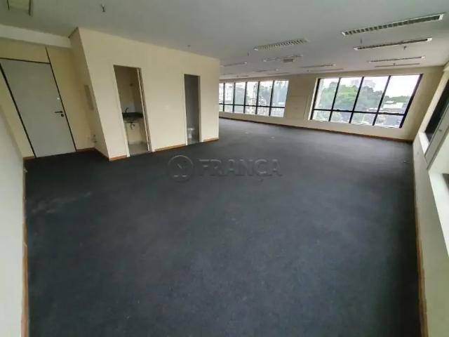 Conj. Comercial / Sala para Locação em São José dos Campos/SP Centro