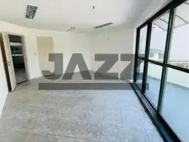 Conj. Comercial / Sala para Locação em São José dos Campos/SP Centro