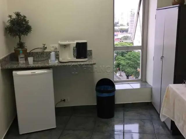 Conj. Comercial / Sala para Locação em São José dos Campos/SP Centro