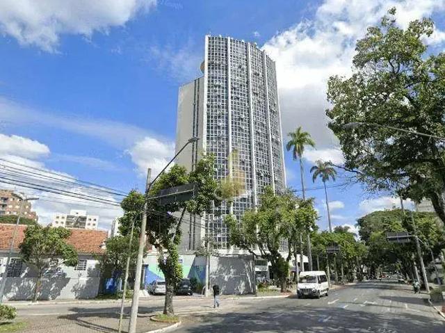 Conj. Comercial / Sala para Locação em São José dos Campos/SP Centro