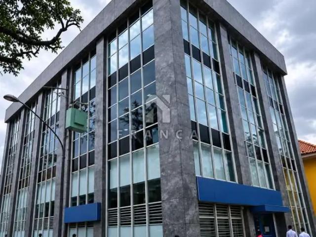 Conj. Comercial / Sala para Locação em São José dos Campos/SP Centro