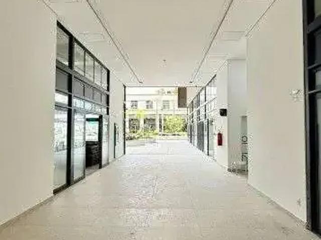 Conj. Comercial / Sala para Locação em São José dos Campos/SP Condomínio Royal Park
