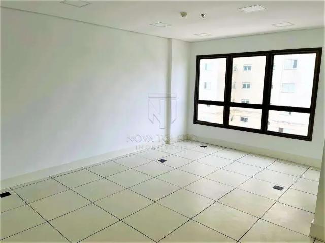 Conj. Comercial / Sala para Locação em São José dos Campos/SP Condomínio Royal Park