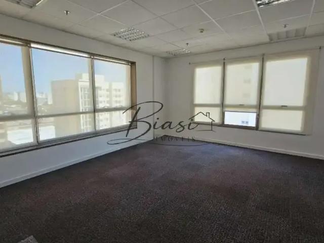 Conj. Comercial / Sala para Locação em São José dos Campos/SP Condomínio Royal Park