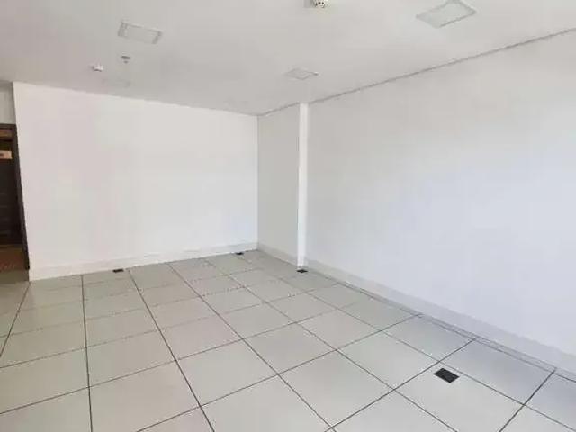 Conj. Comercial / Sala para Locação em São José dos Campos/SP Condomínio Royal Park