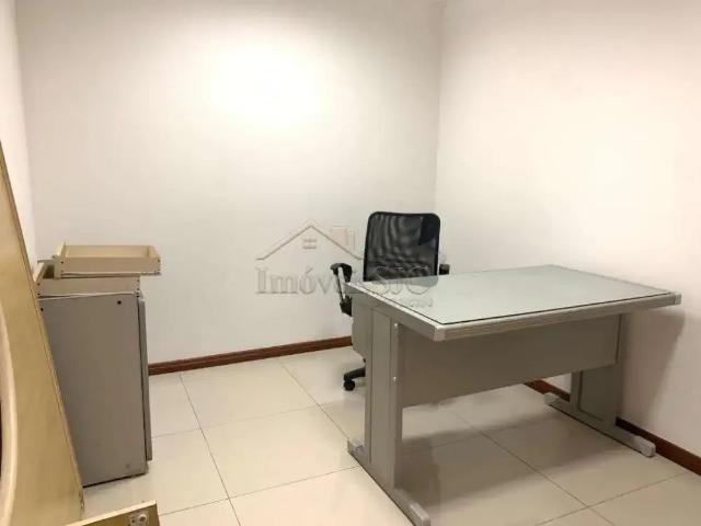 Conj. Comercial / Sala para Locação em São José dos Campos/SP Jardim Aquárius