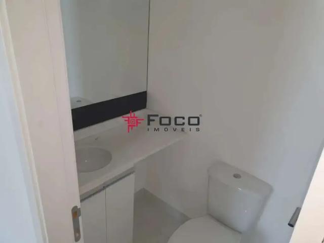Conj. Comercial / Sala para Locação em São José dos Campos/SP Jardim das Colinas