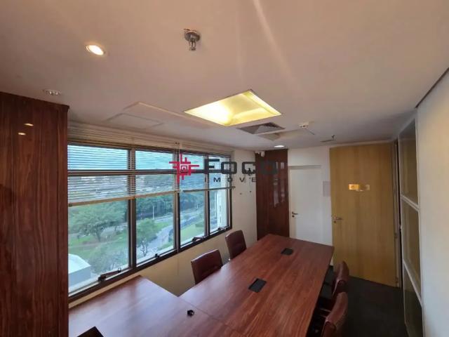 Conj. Comercial / Sala para Locação em São José dos Campos/SP Parque Residencial Aquarius