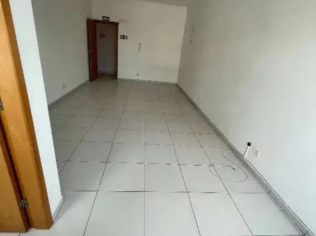 Conj. Comercial / Sala para Locação em São José dos Pinhais/PR Carioca