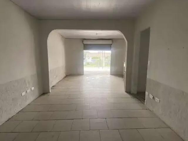 Conj. Comercial / Sala para Locação em São José dos Pinhais/PR Quississana