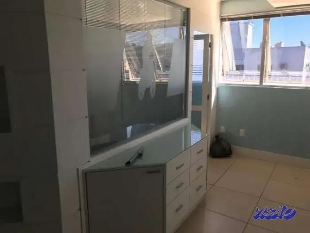 Conj. Comercial / Sala para Locação em São José/SC Campinas