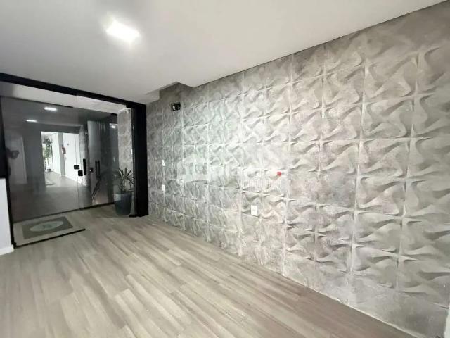 Conj. Comercial / Sala para Locação em São José/SC Campinas