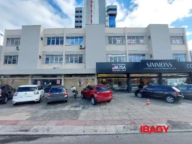 Conj. Comercial / Sala para Locação em São José/SC Campinas