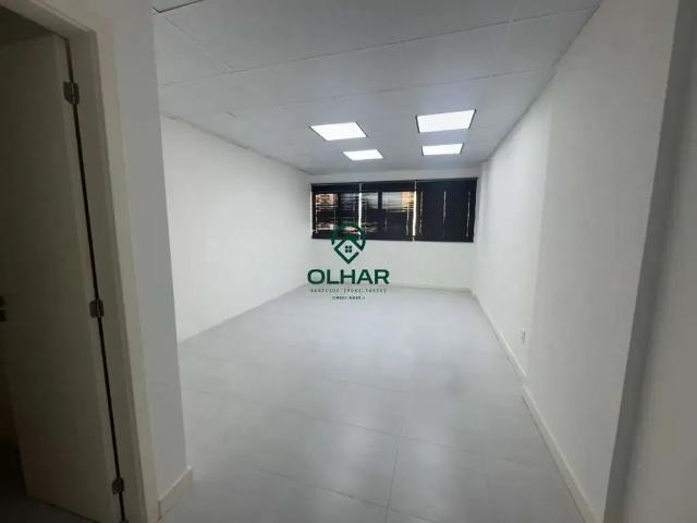 Conj. Comercial / Sala para Locação em São José/SC Campinas