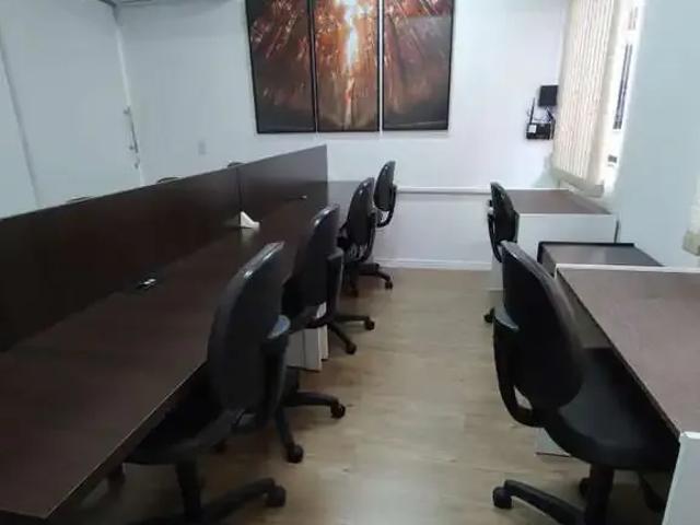Conj. Comercial / Sala para Locação em São José/SC Barreiros