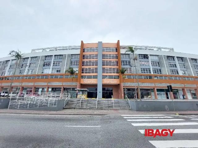Conj. Comercial / Sala para Locação em São José/SC Forquilhinhas