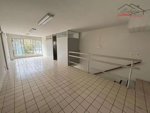 Conj. Comercial / Sala para Locação em São José/SC Kobrasol