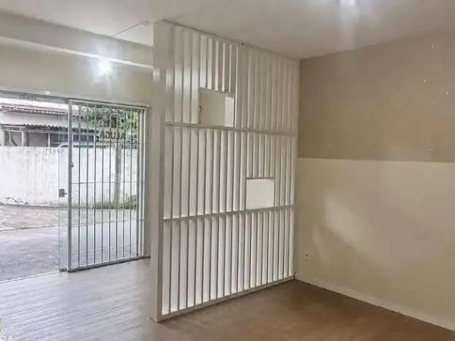 Conj. Comercial / Sala para Locação em São José/SC Kobrasol