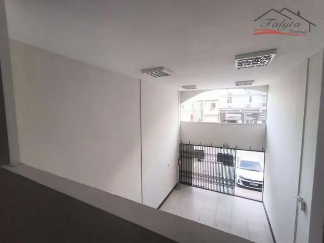 Conj. Comercial / Sala para Locação em São José/SC Kobrasol