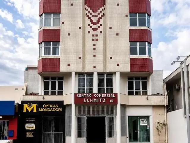 Conj. Comercial / Sala para Locação em São José/SC Kobrasol