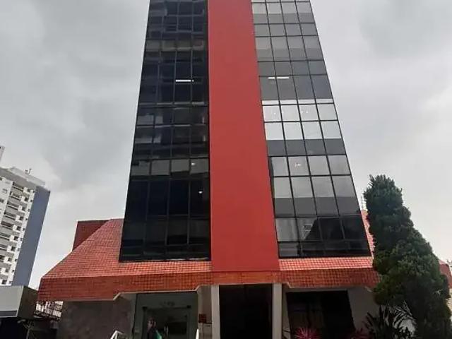 Conj. Comercial / Sala para Locação em São José/SC Kobrasol