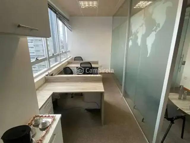Conj. Comercial / Sala para Locação em São José/SC Kobrasol