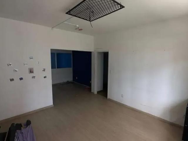 Conj. Comercial / Sala para Locação em São José/SC Kobrasol