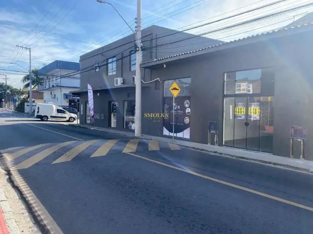 Conj. Comercial / Sala para Locação em São José/SC Ipiranga