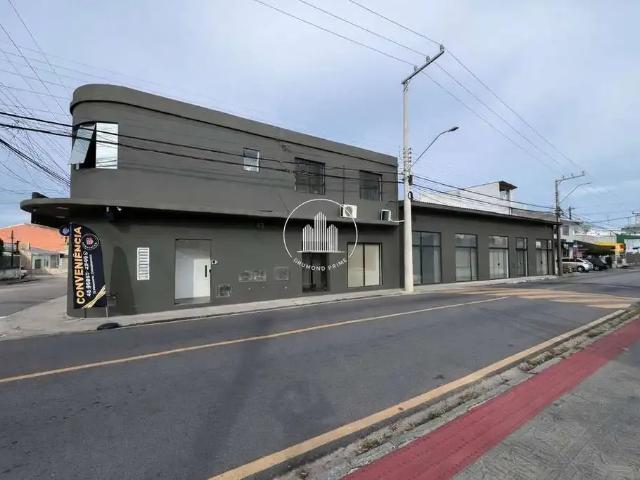 Conj. Comercial / Sala para Locação em São José/SC Ipiranga