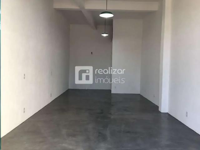 Conj. Comercial / Sala para Locação em São José/SC Ipiranga