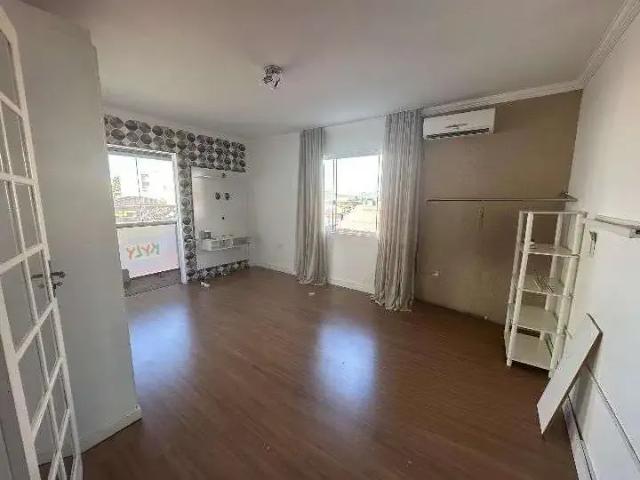 Conj. Comercial / Sala para Locação em São José/SC Ipiranga