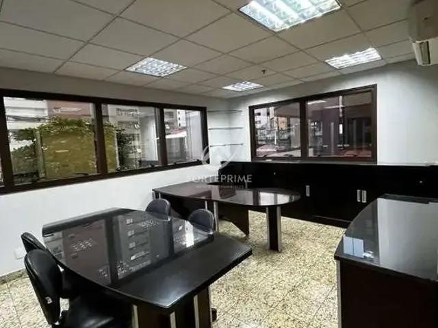 Conj. Comercial / Sala para Locação em São Paulo/SP Moema
