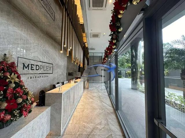 Conj. Comercial / Sala para Locação em São Paulo/SP Moema