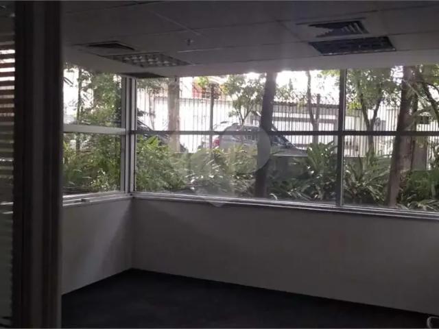 Conj. Comercial / Sala para Locação em São Paulo/SP Morumbi