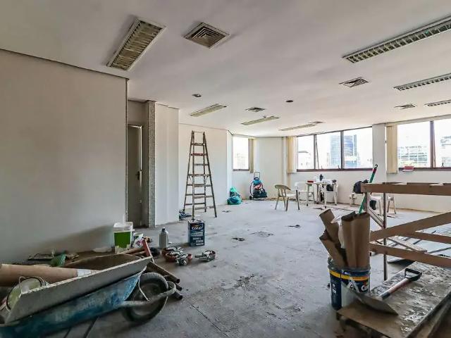 Conj. Comercial / Sala para Locação em São Paulo/SP Morumbi