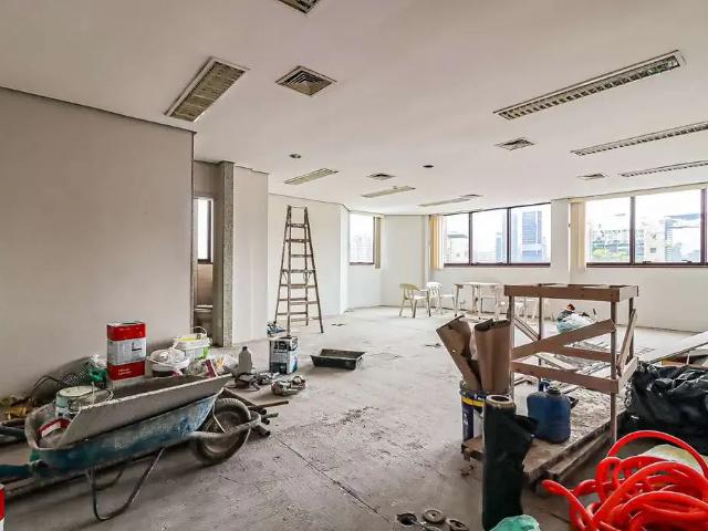 Conj. Comercial / Sala para Locação em São Paulo/SP Morumbi